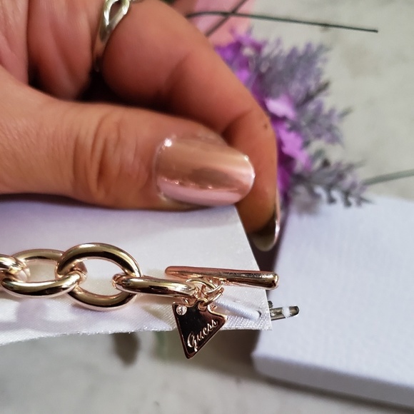 Guess | Jewelry | Nib Guess Chain Link Tassel Studded Logo Bracelet ...